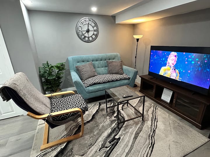 Jem Rentals -Cozy Renovated 1-bedrm Basement Suite - Winnipeg