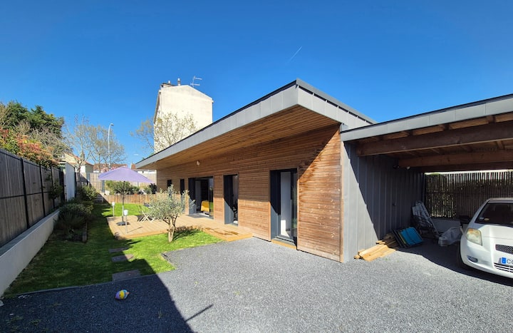 Maison Indépendante Au Calme Avec Parking Privé. - Nantes