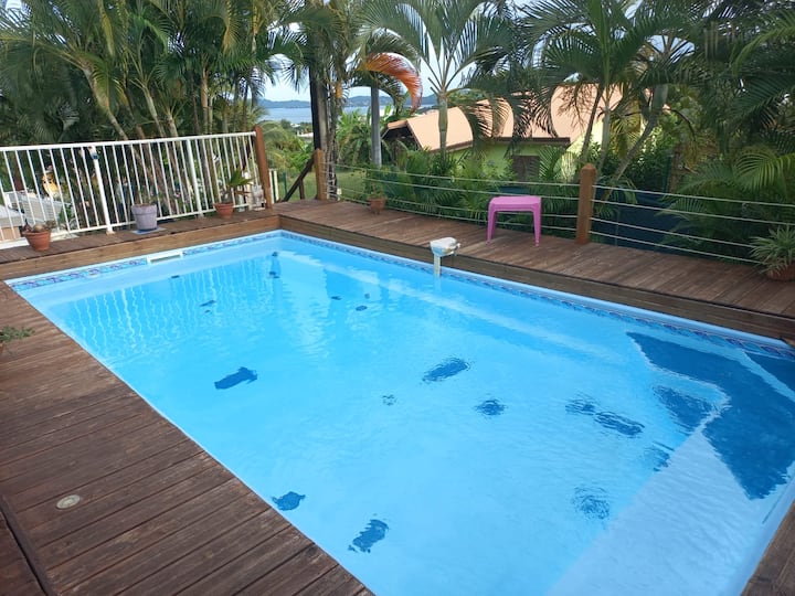 L'escale Paisible: Maison Spacieuse Avec Piscine - Martinique