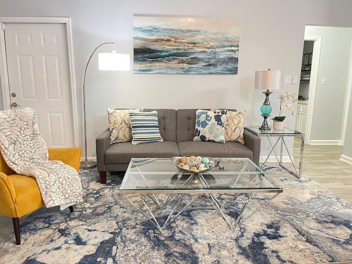 Beautiful Home With Room For The Entire Family! - Tallahassee, FL