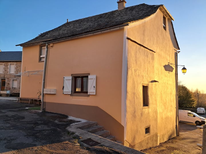 Appartement Rénové 5 Pers 2 Chambres 1 Km Du Lac - Villefranche-de-Panat