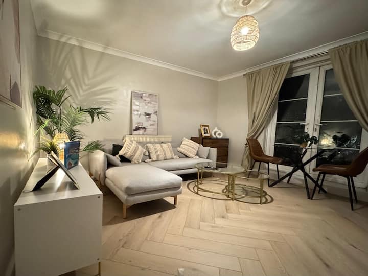 1bd Apartment With Balcony In Hoxton (Zone 1+2) - City of London