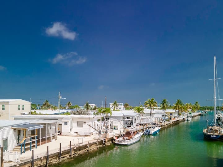 Captain's Quarters 3bed/2bath Mobile Home With Doc - Florida Keys