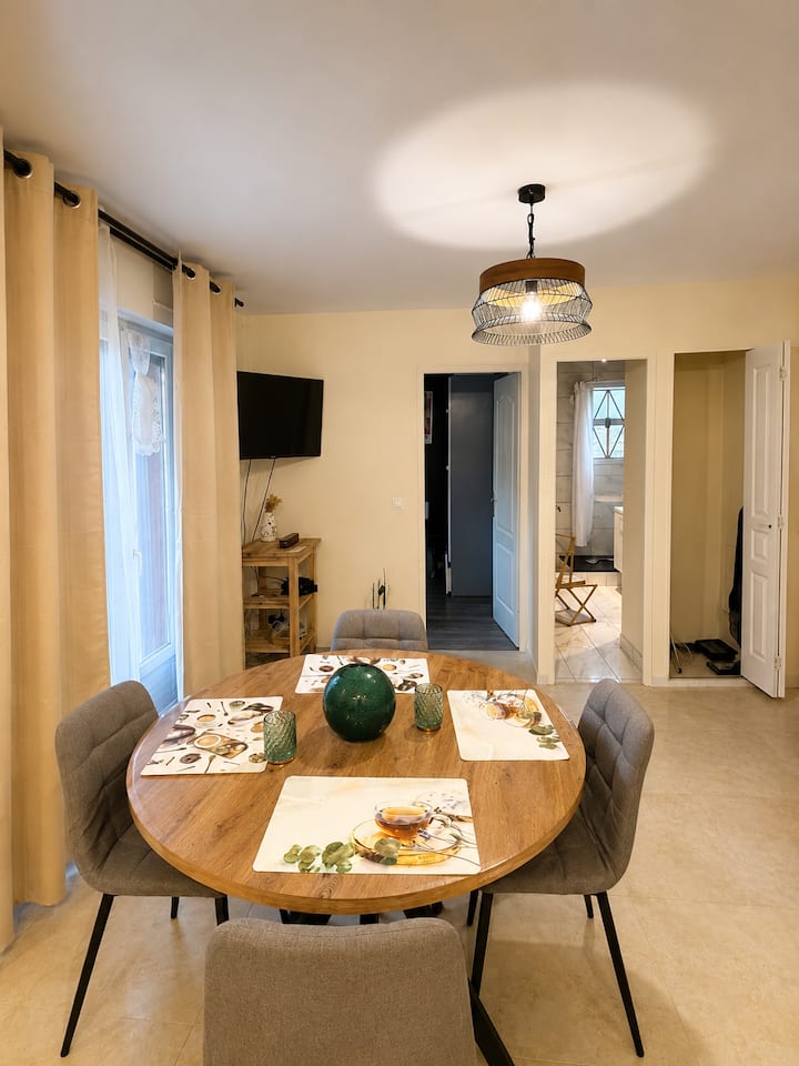 Appartement Avec Place De Parking Privé Et Jardin - Beaumont-sur-Oise
