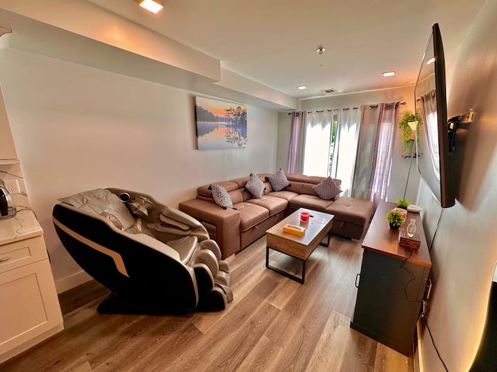 The Classic Suite: 2br With Free Parking - Paterson, NJ
