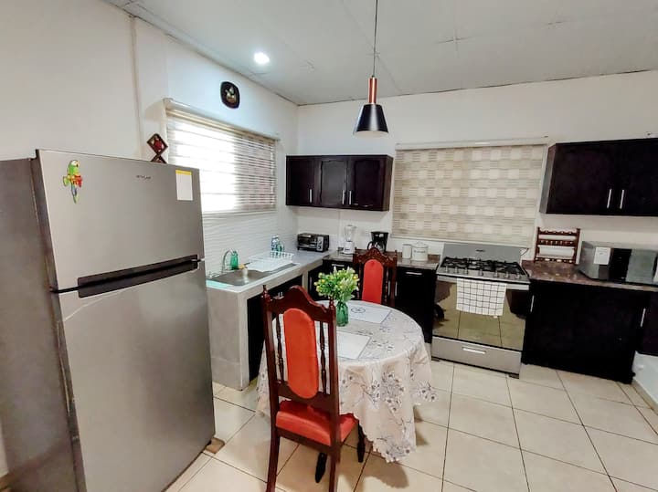 Apartamento Céntrico Cerca Del Centro Histórico. - San Salvador (El Salvador)