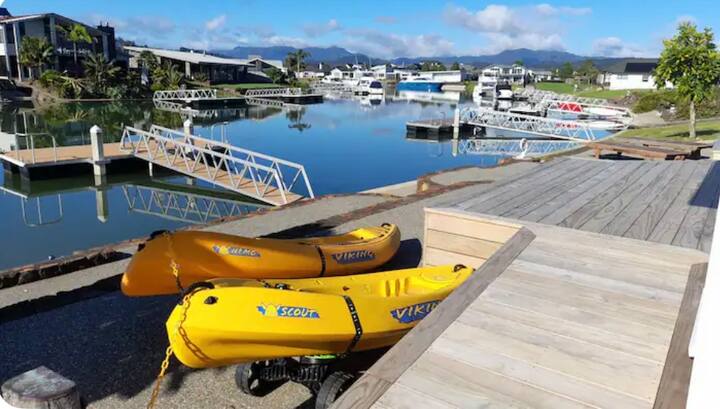 Mermaid Waters 2 Bedrooms With 2 Bathrooms - Whitianga