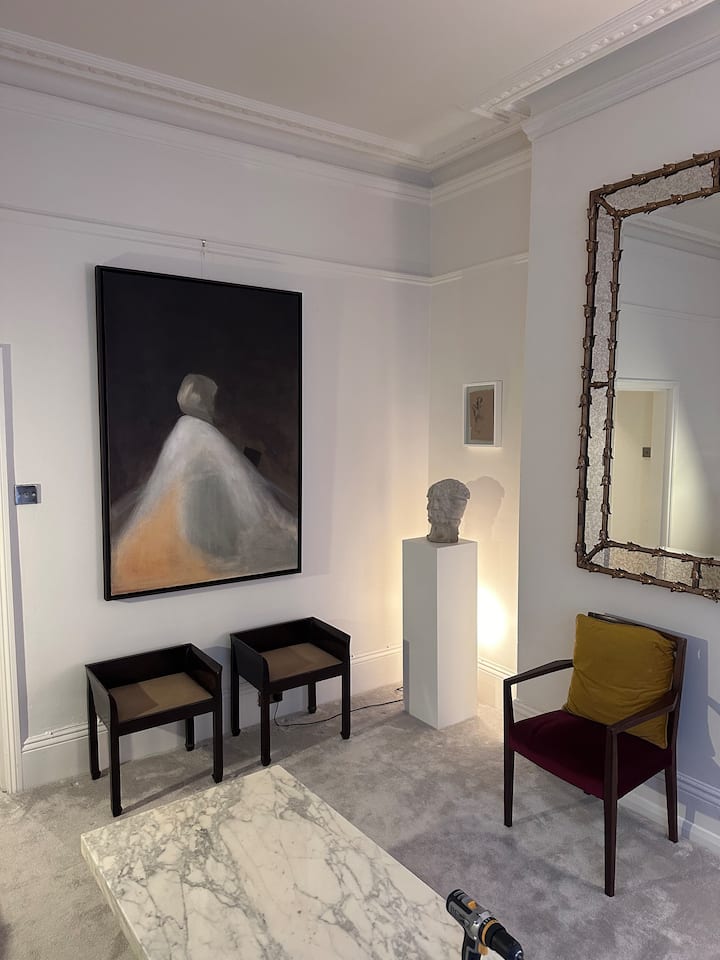 Period Charm In Quiet Street, Close To It All - Earls Court