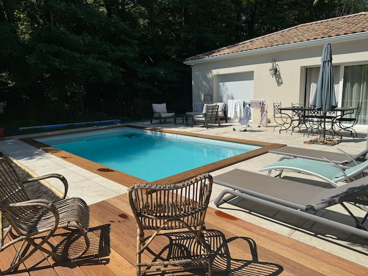 Maison Chaleureuse Avec Piscine - Blanquefort