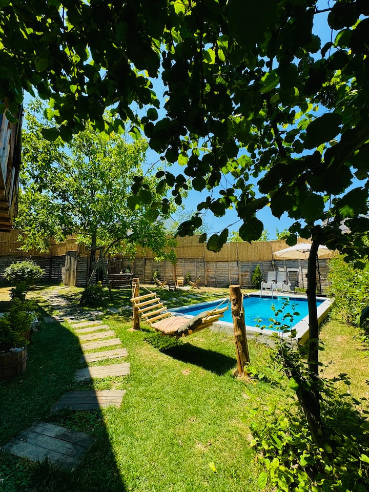 Sapanca Karadağevi - Sapanca