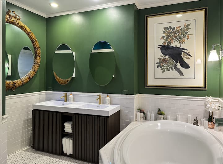 The Century Suite - Upscale Comfort - Whispering Pines, NC