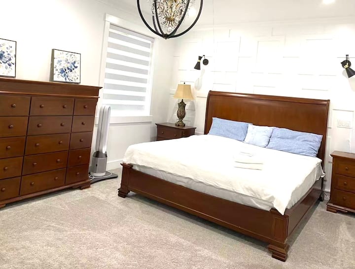 Surrey 203 King Bed Ensuite Own Bathroom W Ac - Surrey