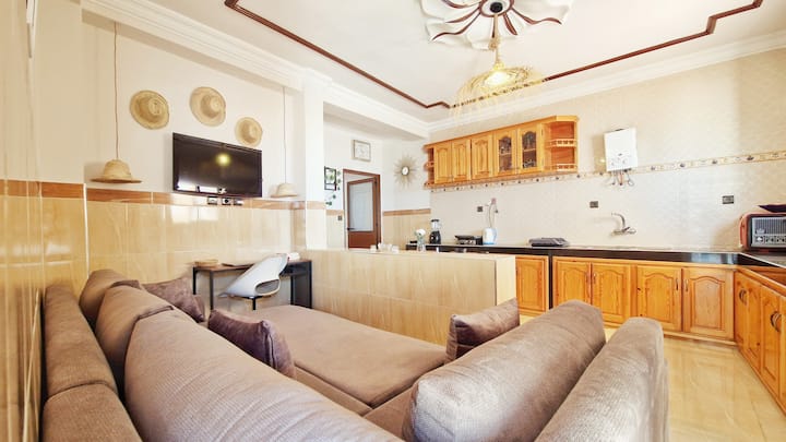Lovely, Calm Apartment With Sea View - Al Hoceïma
