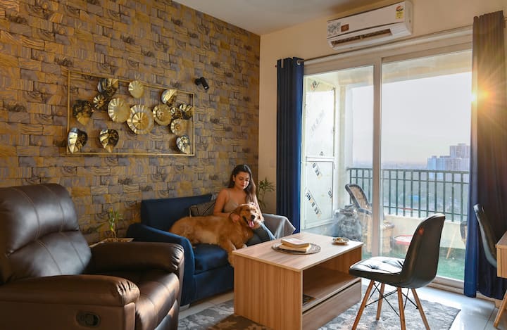 Vistara Apartment In Noida 168 With All Your Needs - Noida