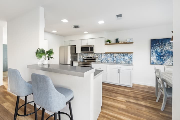 Relaxing Golf Course, Pool, Remodeled, Garage - Indian Wells, CA