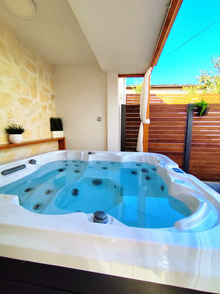 Tonina House (Private Jacuzzi, Free Parking) - 斯普利特