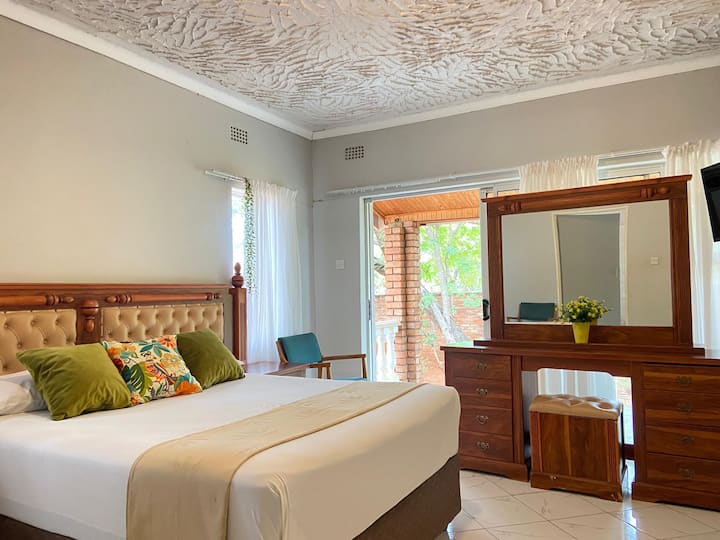 Cozy Private Room In The Heart Of Victoria Falls - ビクトリア・フォールズ