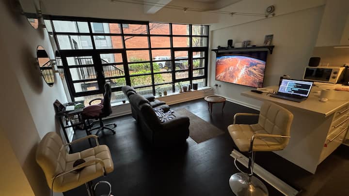 Modern Loft With Hot Tub- Jewellery Quarter -