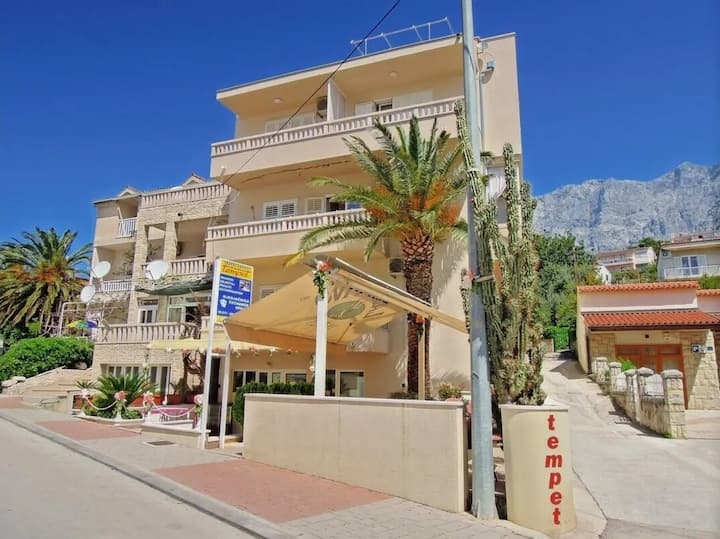 Apartments Premeru A/6 - Baška Voda