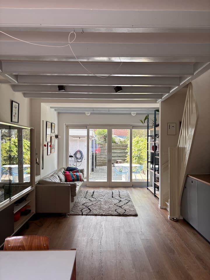 Comfortabele Gezinswoning In Amsterdam-noord - Zaandam