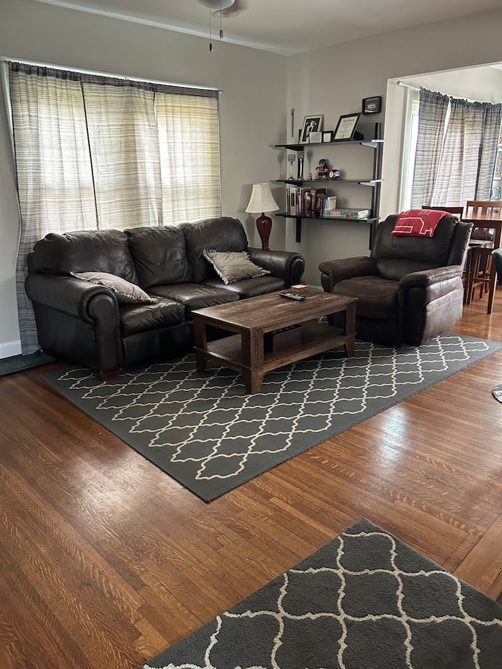 2 Bed 1 Bath W K/q/t Bed On Monon By Fairgrounds. - Indianapolis, IN