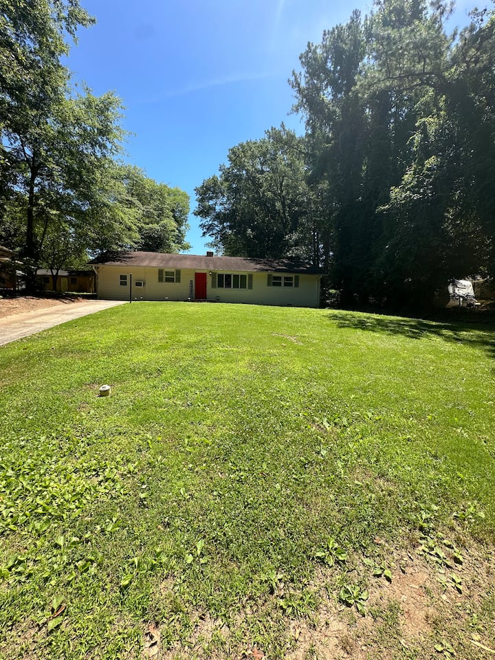 Charming 4 Bed Home Marietta Close Braves Stadium - Marietta, GA