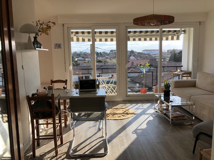 Biarritz : Appartement 4 Personnes Vue Montagnes - Biarritz