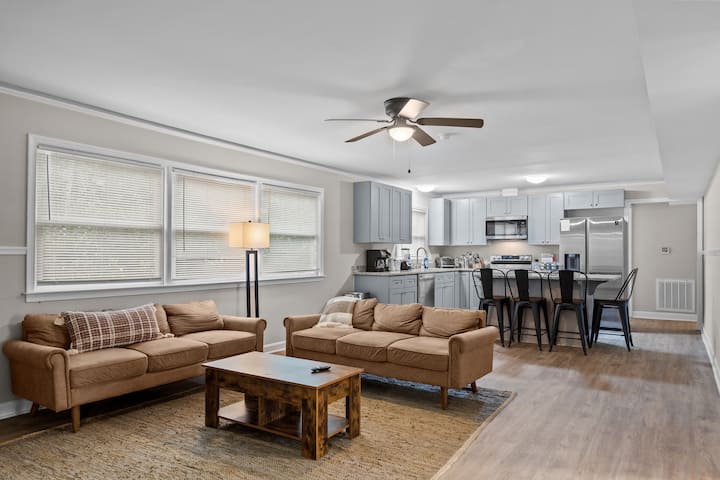 Chore-free House W/ Air Hockey, Pool & Ping Pong - Wilmington, NC