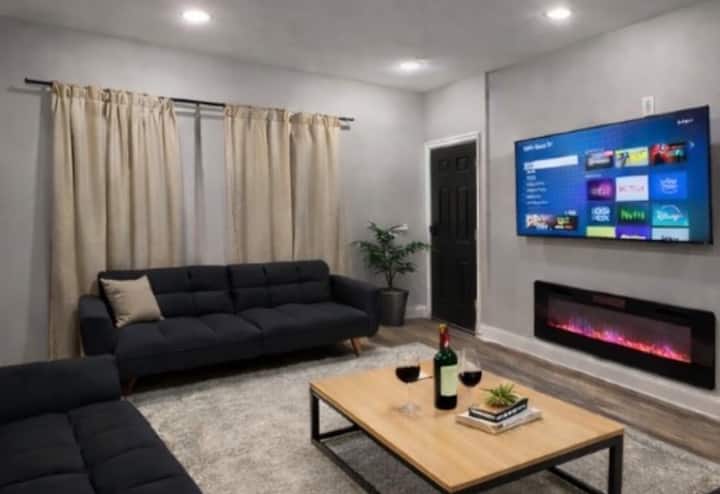 New Three Bedroom Art Museum Area With Backyard - Filadelfia