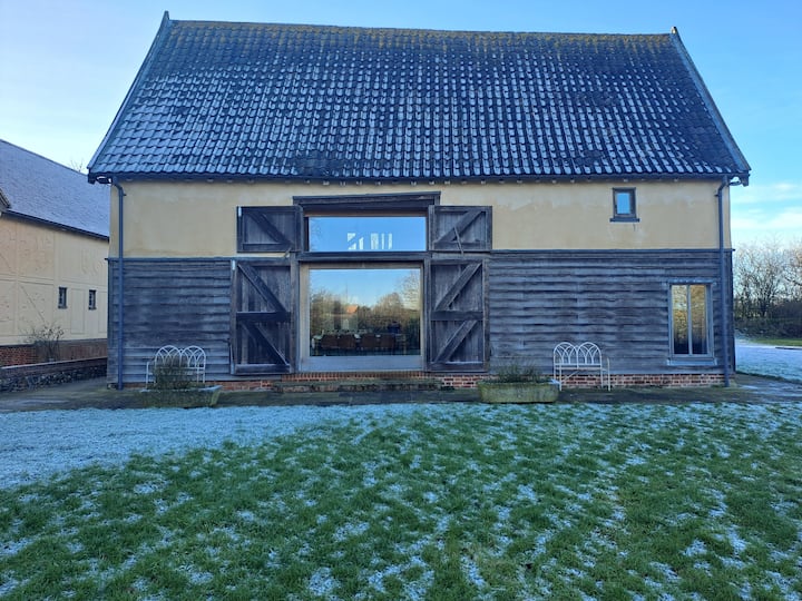 Low Farm Barn - Suffolk