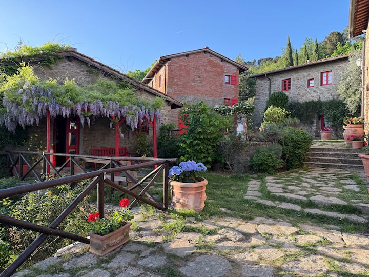 Romantico Borgo Medievale Con Piscina - Toscana