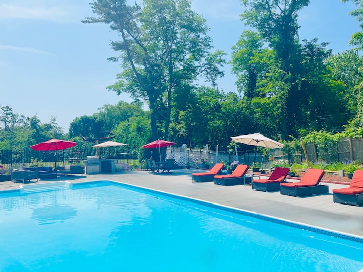 Beautiful 2  Bed W Pool Near To Beach/village - The Hamptons, NY