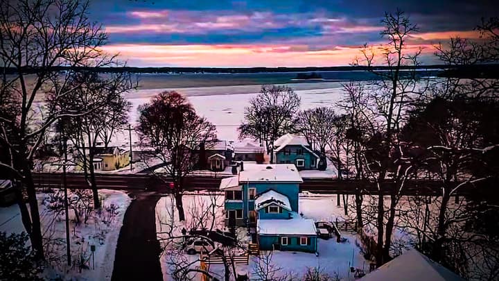 Cayuga Lake Views|wine Trail • Fenced Yard • Kings - Finger Lakes, NY