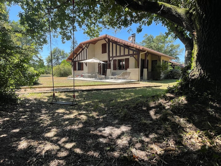 Maison Landaise Dans Un Cadre Arboré - Landes