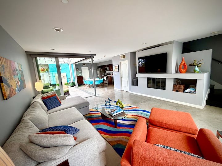 Bright Modern Home In A Great Location - Hollywood, CA