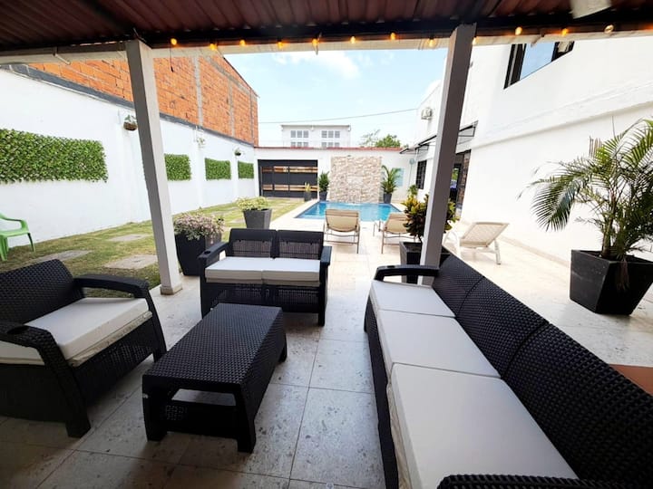 Casa Con Piscina Totalmente Privada - Villavicencio