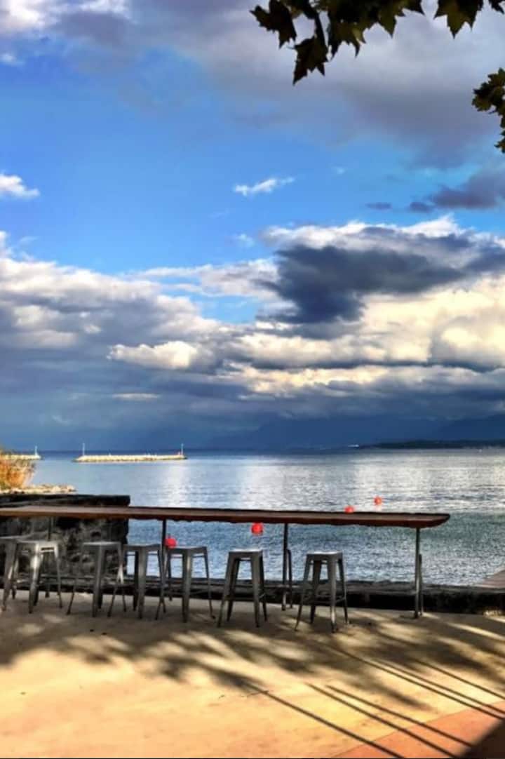 Nyon : Super Apparemment à Côté De  Tout Commerce. - Nyon