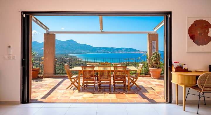 Villa Avec Piscine Et Vue Sur La Baie De  Calvi - Calvi