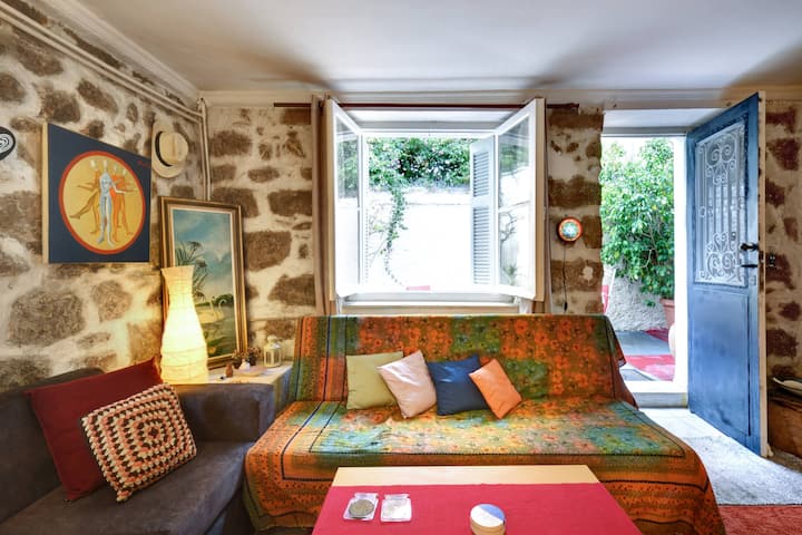 Charming Stone House,500metters  To Acropolis - Athen