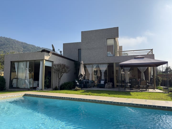 Hermosa, Espaciosa Y Cómoda Casa, Con Tinaja - Quillota