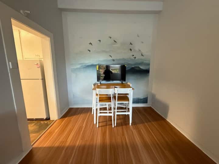 Quiet Coastside Escape In A Schoolhouse - Pacífica, CA