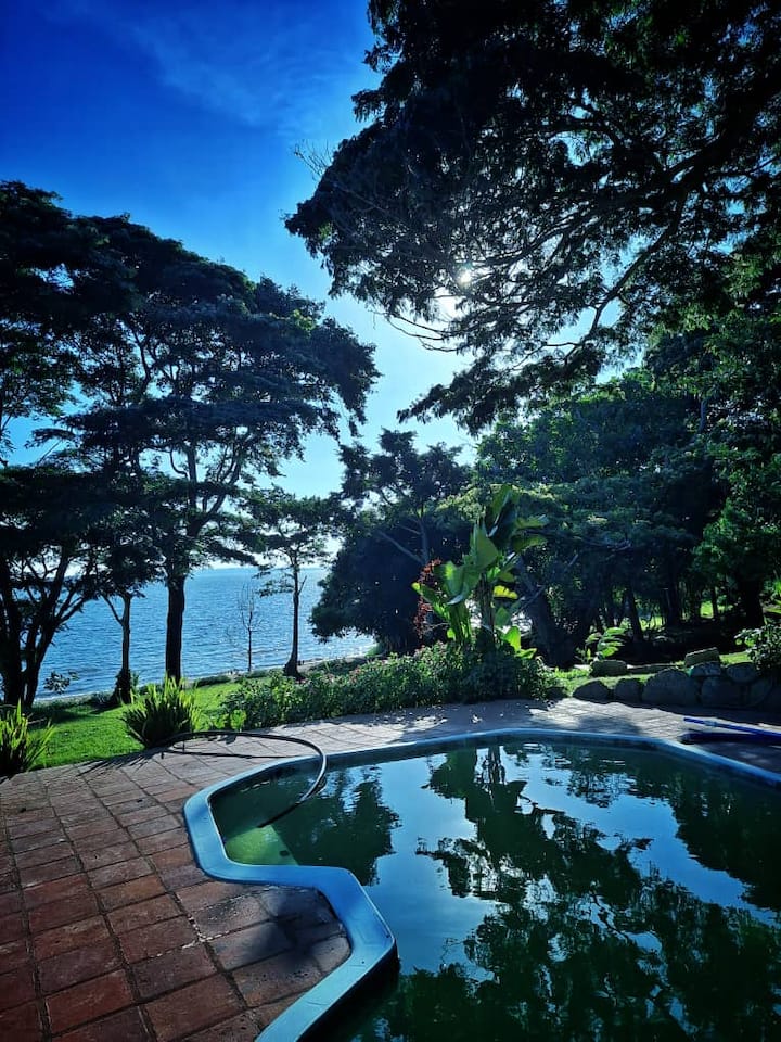 Bulago Island Beach House, Private Pool, 4bd 2bth - Ouganda