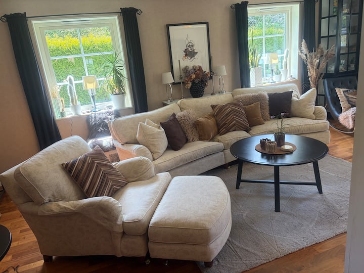 Härlig Villa Med Stora Sällskapsytor I Hovås, Gbg - Göteborg