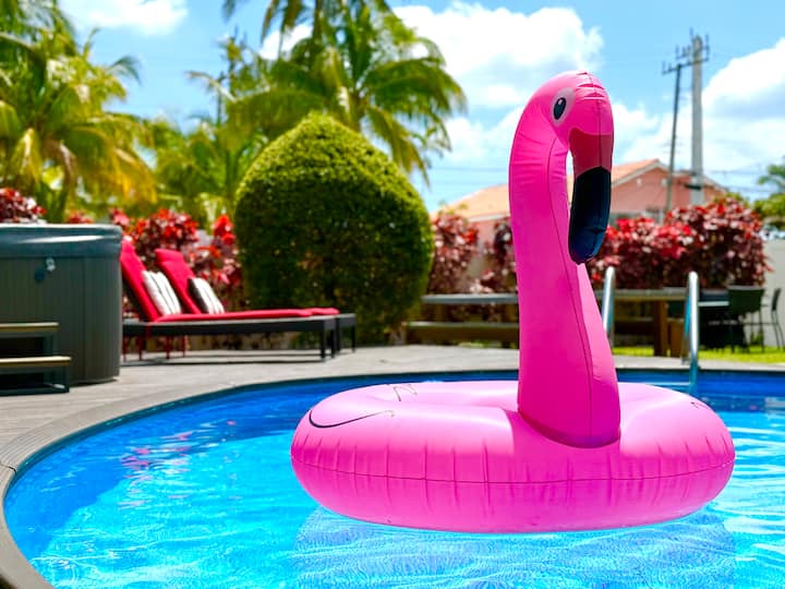 Huge Miami Villa | Heated Pool Hottub | Game Room - Bahamas