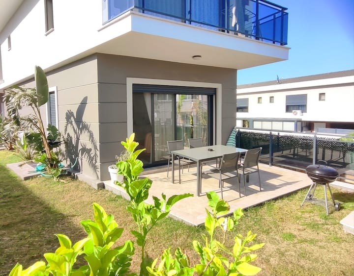 Villa Konforunda Bahçeli Daire - Çeşme
