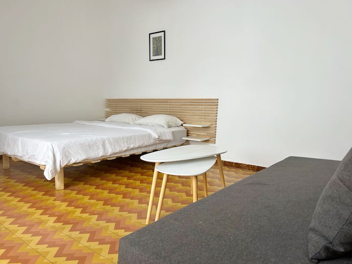 Cozy Studio Next To Carmel Market - Tel Aviv-Yafo