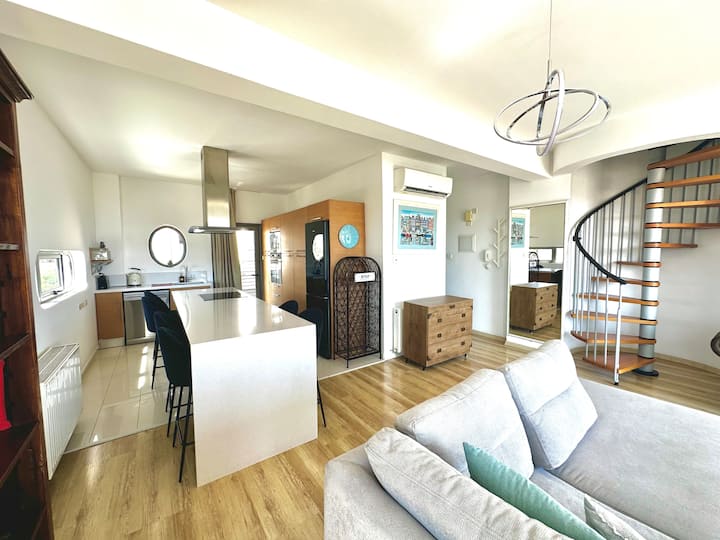 Stunning Downtown Loft With A Roof Pool - Chypre