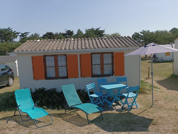 Cabane De Plage St Jean De Thomas Vue Mer Et Baie. - Genêts