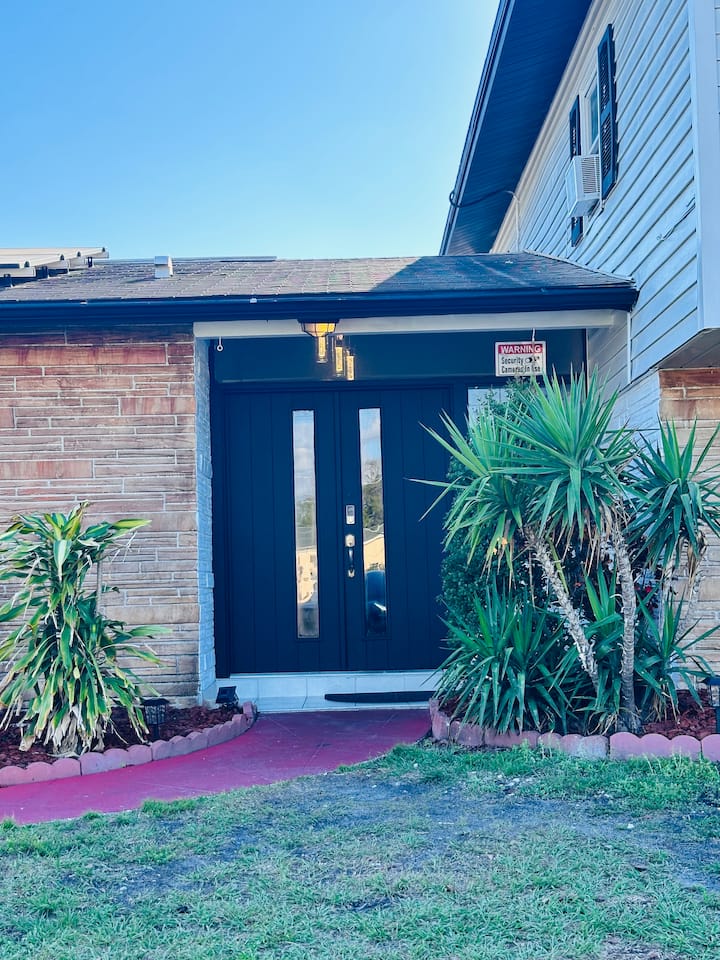 Paradise Beach #4 - Pinellas County, FL