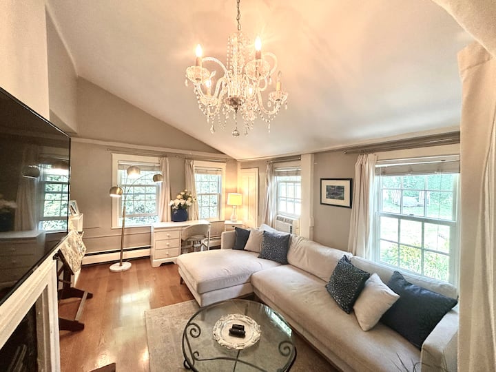 Charming Antique In Historic Seaside Beach Town. - Salem, MA